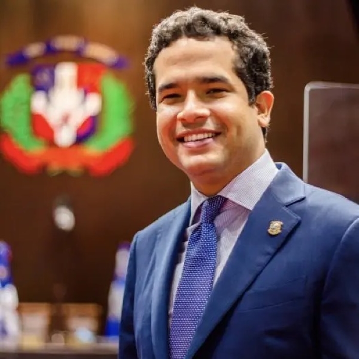 Omar Fernández, joven político que ha venido creando su liderazgo ...